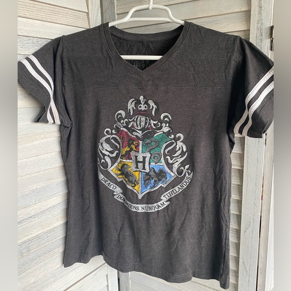 Universal | Tops | Harry Potter Baseball T Hogwarts | Poshmark